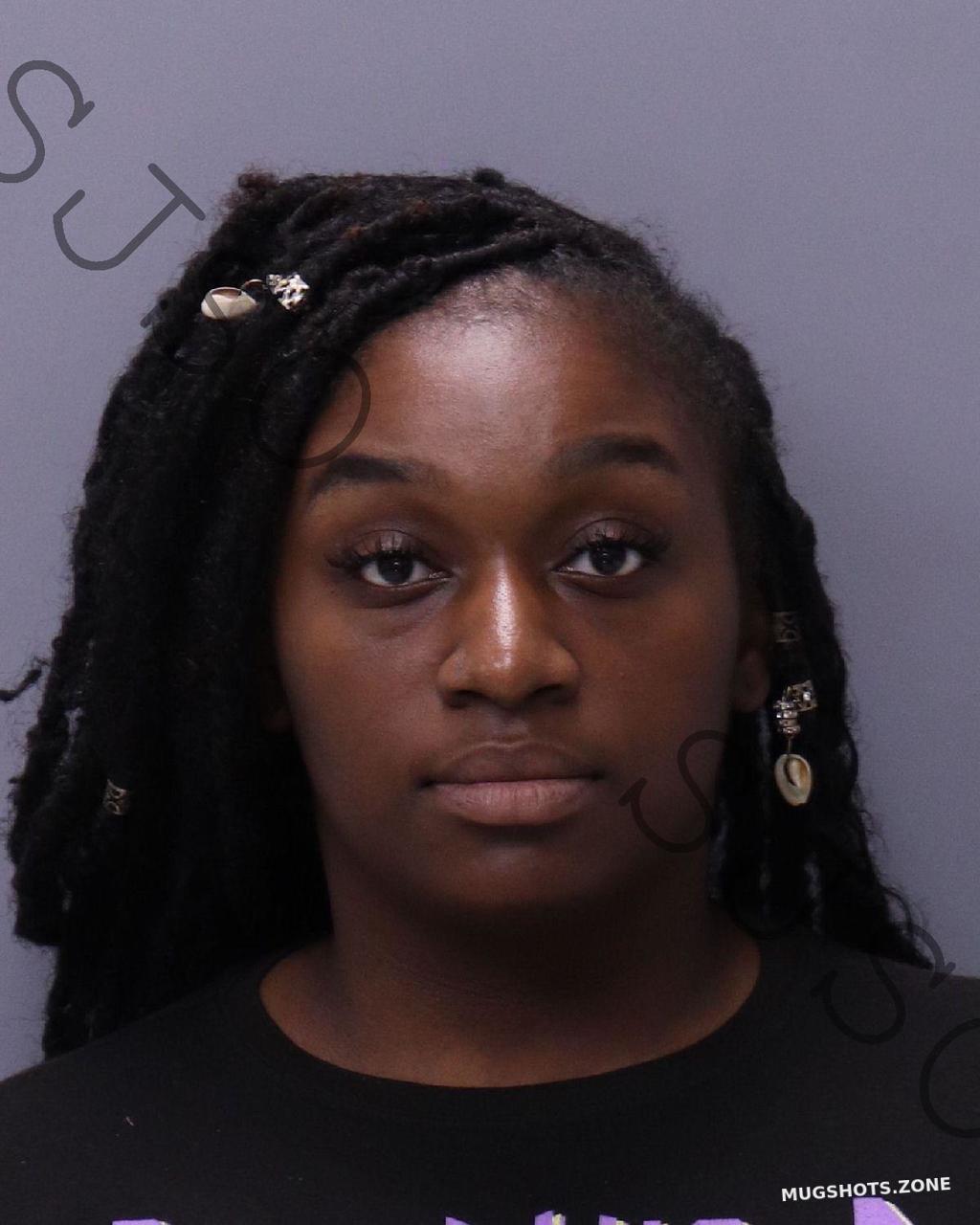 SINGLETON JANICIA RUNEE 11/13/2022 - St. Johns County Mugshots Zone