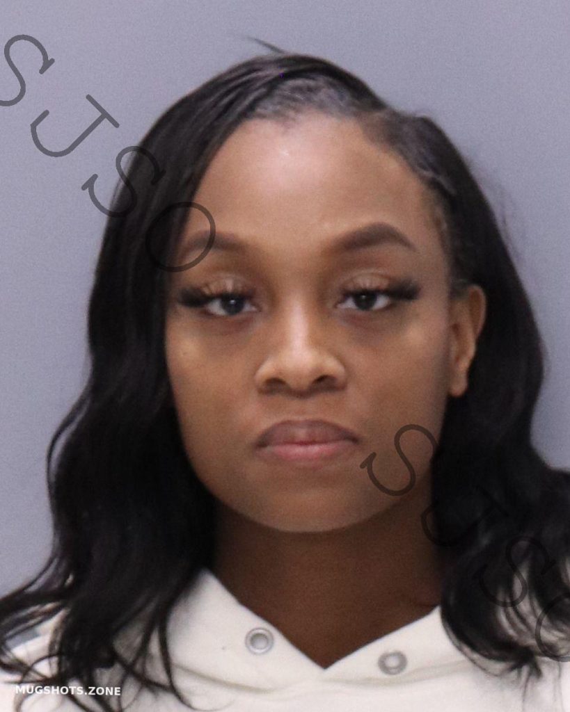 JONES ERIN KAMIA 10/08/2023 - St. Johns County Mugshots Zone