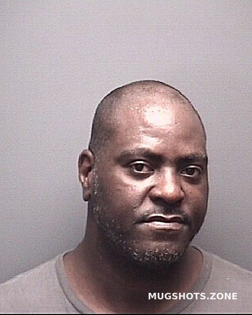 MITCHELL CHRISTOPHER 11/18/2021 - Suffolk Mugshots Zone