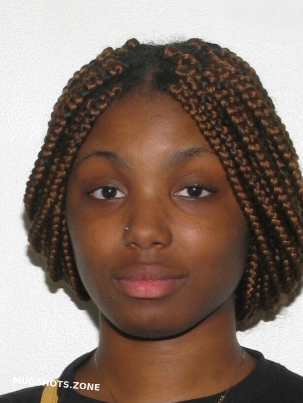 MITCHELL CHYNA DANIELLE 11/04/2022 - Suffolk Mugshots Zone