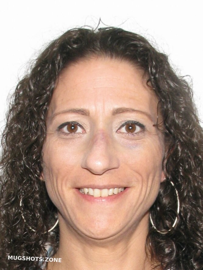 ROBLES LEANNE MYRTICE 02/20/2023 - Suffolk Mugshots Zone