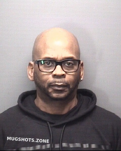 THOMPSON CHRIS ANDRE 02/26/2024 - Suffolk Mugshots Zone