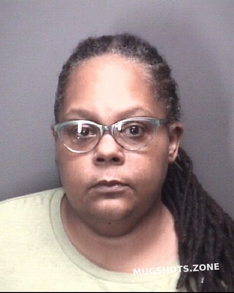 PARKS DEANDRA ALTHIA 09/10/2024 - Suffolk Mugshots Zone