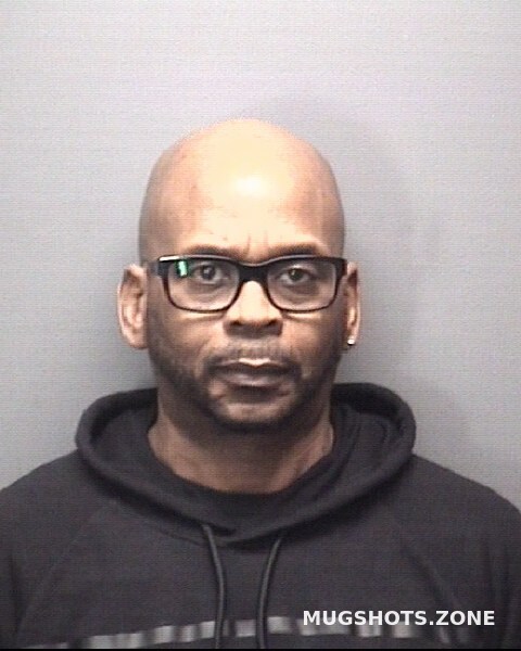 THOMPSON CHRIS ANDRE 12/20/2025 - Suffolk Mugshots Zone