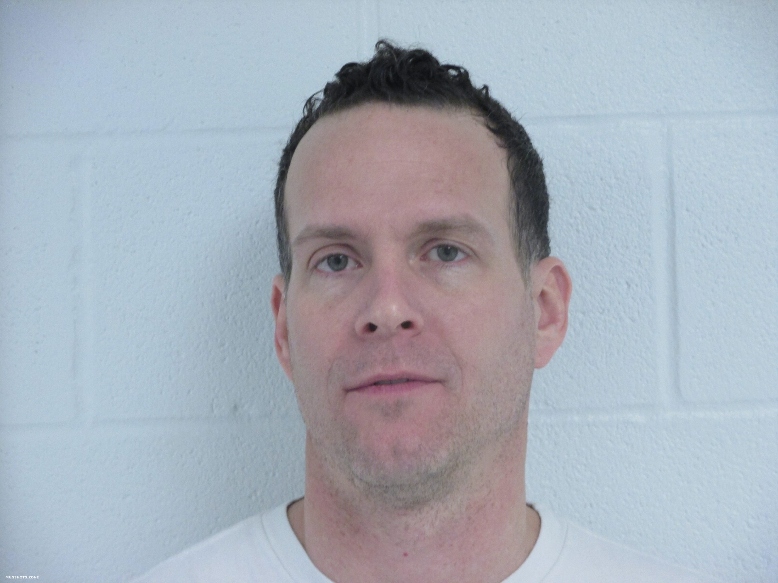 ROBINSON LOGAN MYLES 04/21/2022 - Tarrant County Mugshots Zone