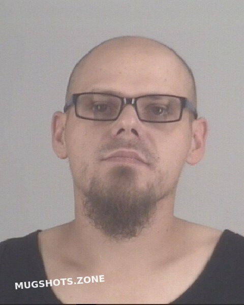 COLE CHAZ MICHAEL 05/02/2022 - Tarrant County Mugshots Zone