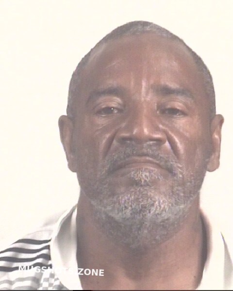 LYONS KENNETH RAY 05/08/2022 - Tarrant County Mugshots Zone