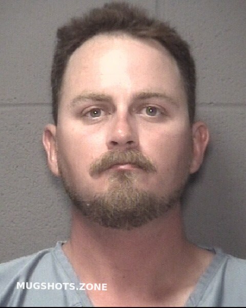 GRINSTEAD CHRISTOPHER ROBERT 05/10/2022 - Tarrant County Mugshots Zone