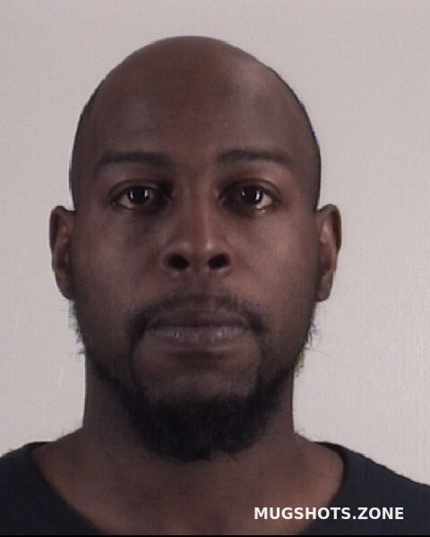 HOLLOWAY CASSTON JERRELL 07/07/2022 - Tarrant County Mugshots Zone