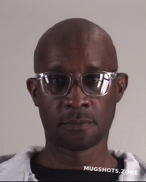 RAVEN THADDEUS DEOVIS 08/28/2022 - Tarrant County Mugshots Zone