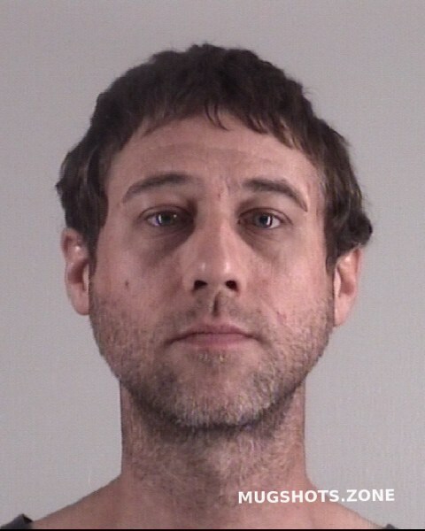 ROBERTSON SEAN MATTHEW 05/05/2023 - Tarrant County Mugshots Zone