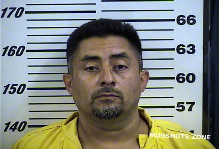 ESQUIBEL RICHARD 12/22/2021 - Valencia County Mugshots Zone