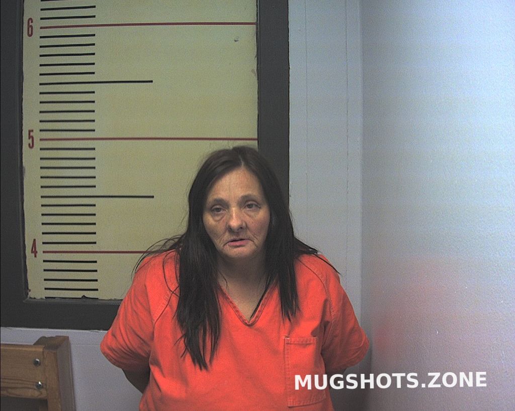 LOVVORN VICKY ELLEN 05/05/2021 - Van Zandt County Mugshots Zone
