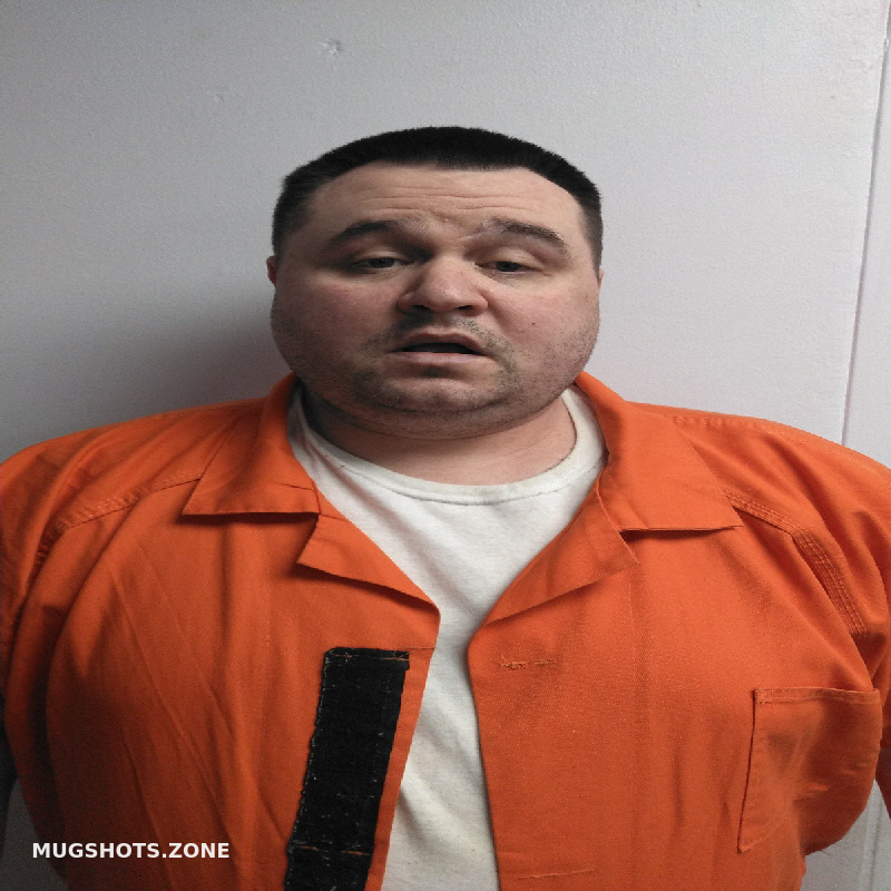 TURNAGE BRETT LAWRENCE 05/09/2023 - Van Zandt County Mugshots Zone