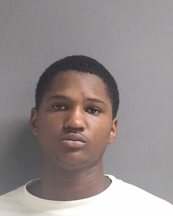 AVILES DENNIS 11/03/2021 - Volusia County Mugshots Zone