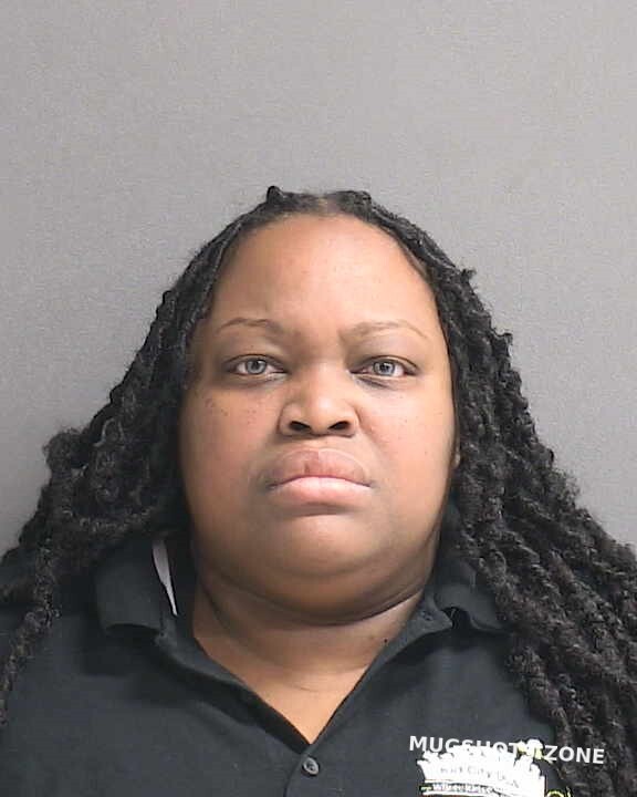 POPE VALENICIA DENISE 03/01/2024 - Volusia County Mugshots Zone