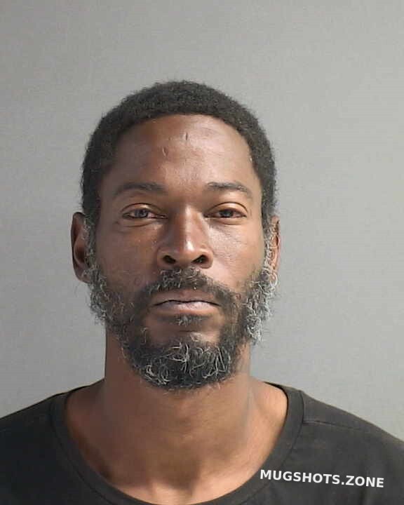 HENDERSON ROBERT IVORY 04/04/2024 - Volusia County Mugshots Zone