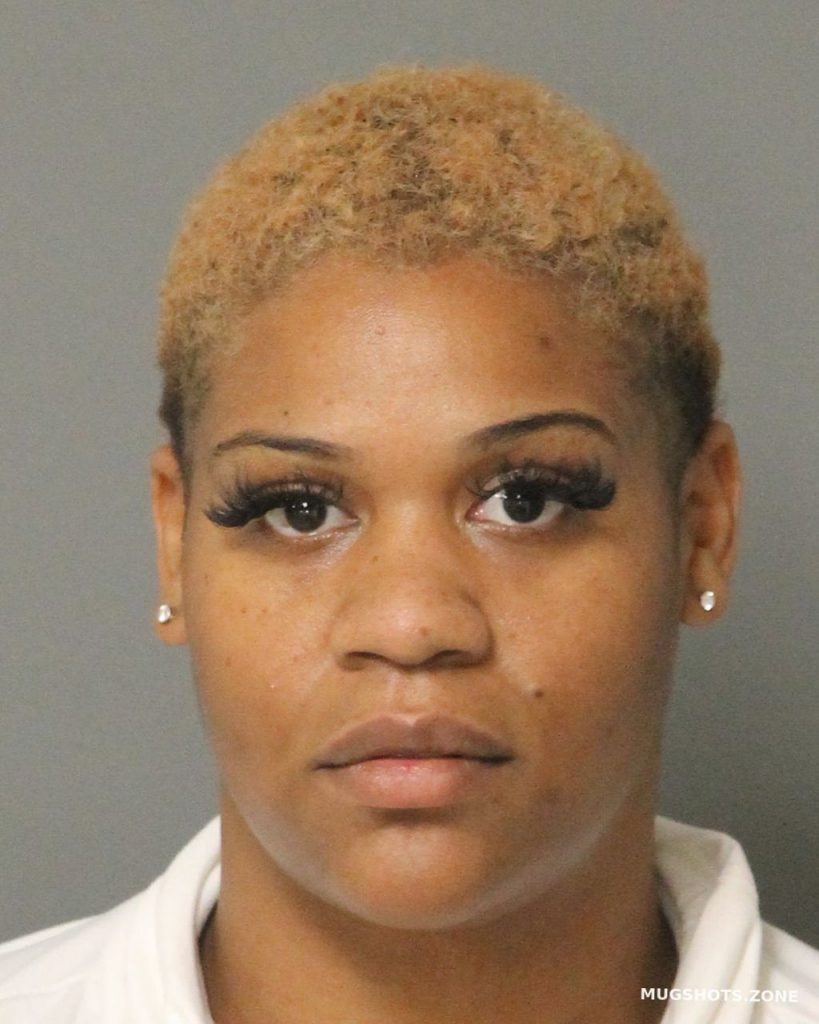 ROACH BRIANNA NICOLE 11/01/2022 - Wake County Mugshots Zone