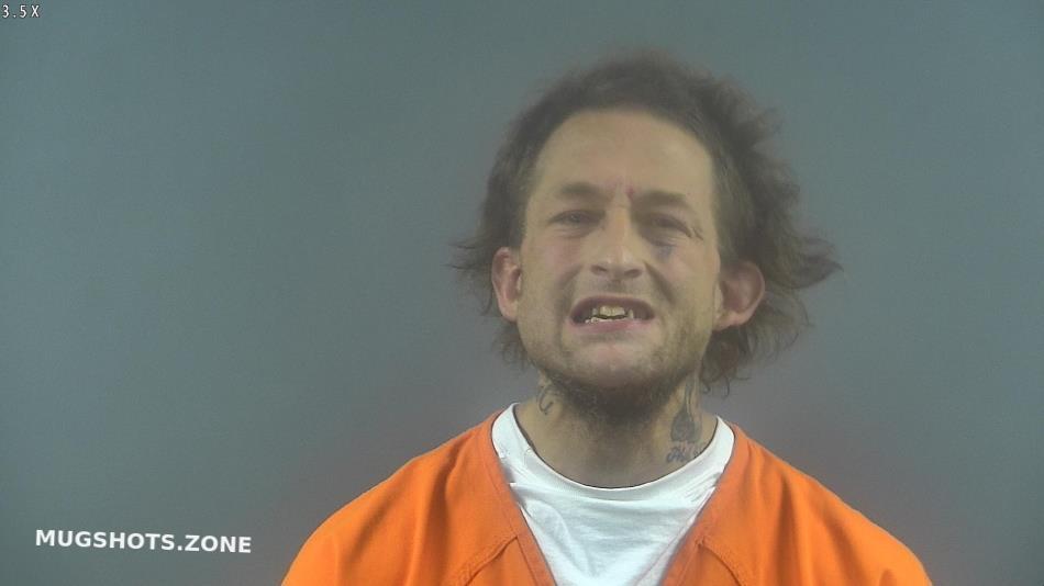 TRIVETTE CHRISTOPHER WAYNE 01/05/2022 - Warren County Mugshots Zone