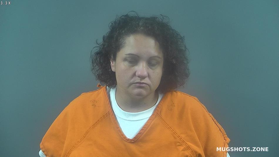 LOVE ERICA KAYE 05/31/2022 - Warren County Mugshots Zone