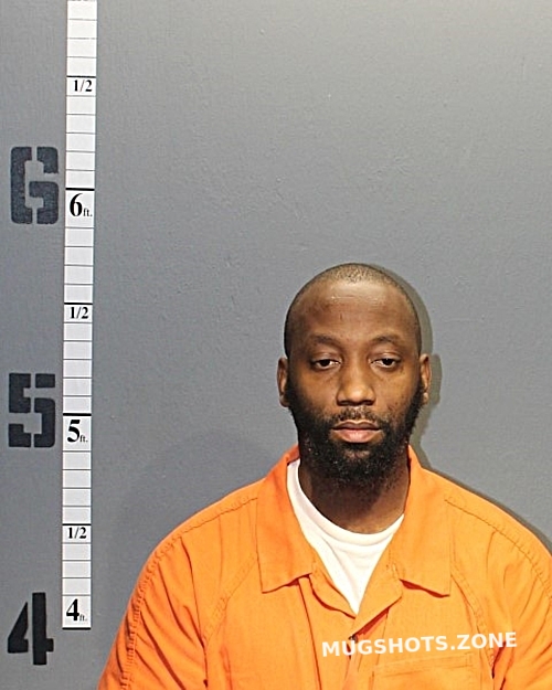 SAUNDERS TRAVIS 10/11/2022 - Western Tidewater Regional Jail Mugshots Zone