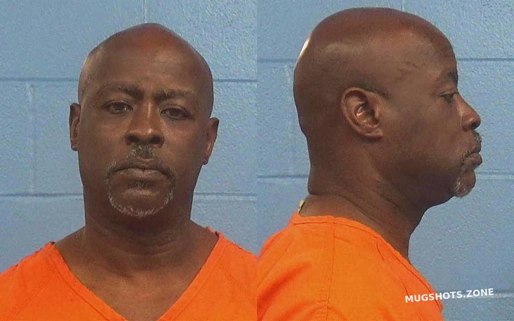 HUTCHINS JOSEPH 08/02/2023 - Williamson County Mugshots Zone HUTCHINS JOSEPH 08/02/2023 - Williamson County Mugshots Zone