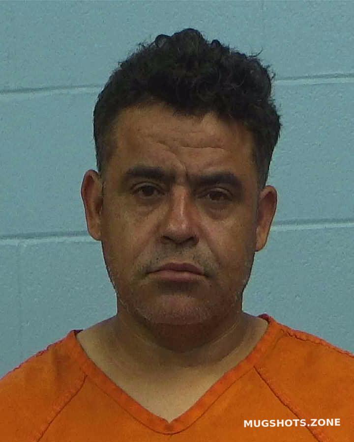 ESCOBAR-MORENO JULIAN 05/21/2025 - Williamson County Mugshots Zone