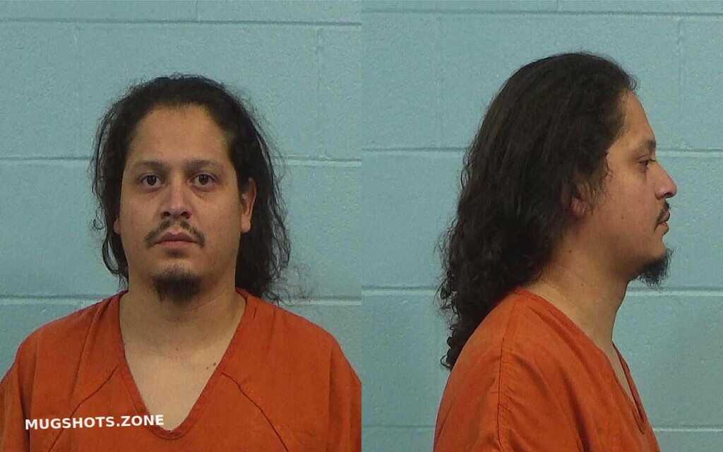 FLORES BOBBY ISRAEL JR. 12/21/2025 - Williamson County Mugshots Zone