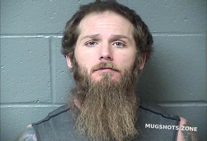 RUSSELL KODY R 01/03/2022 - Woodford County Mugshots Zone