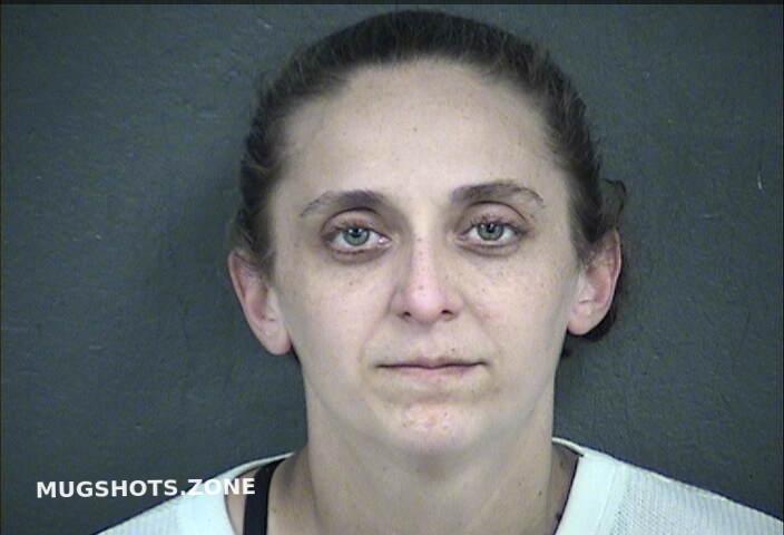 DOWLING NADIA ELIZABETH JEAN 01/27/2022 - Wyandotte County Mugshots Zone